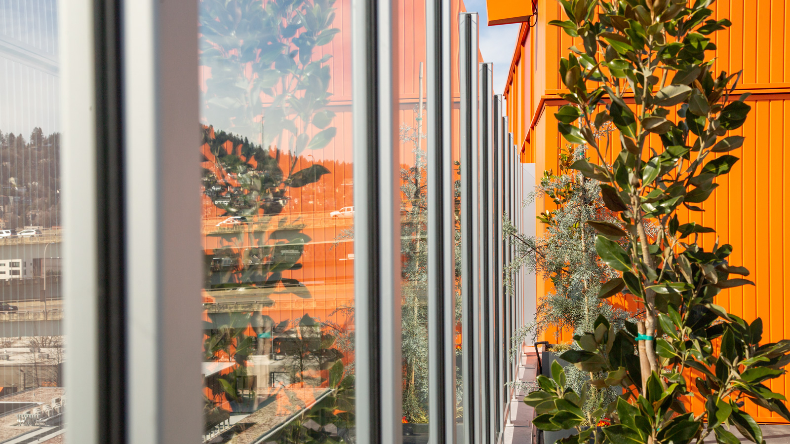 Vibrant! Apartments - Precision Rail | Portland, OR